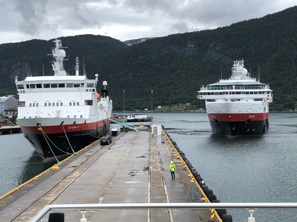 Hurtigruteskip i opplag - Nyheter fra havna - Molde og Romsdal Havn IKS
